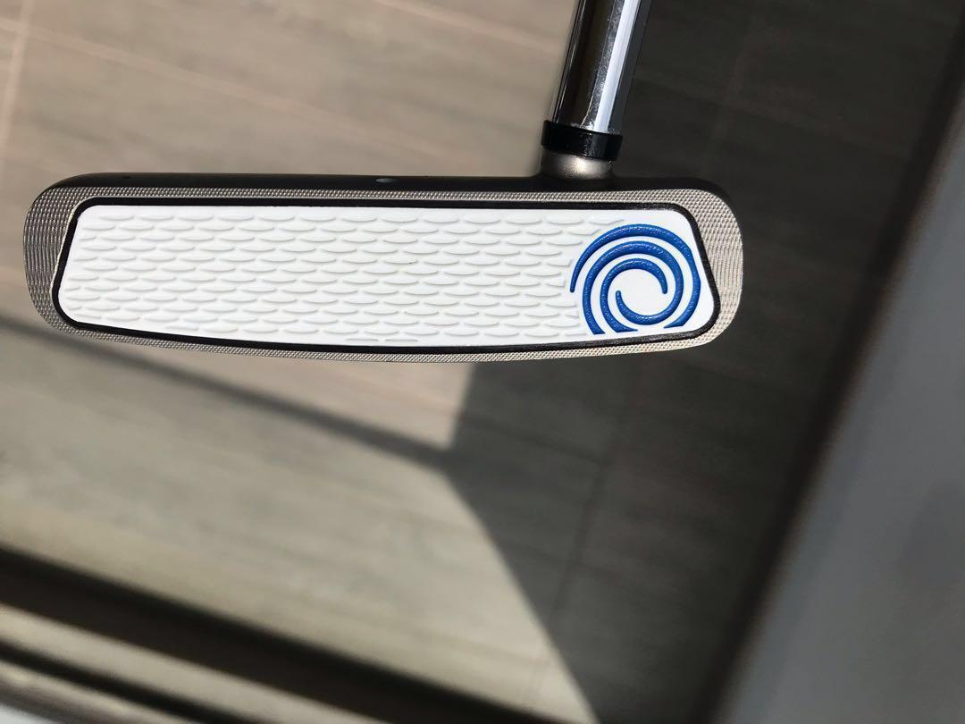 Odyssey White Hot RX V-line Fang putter, Sports Equipment, Sports ...