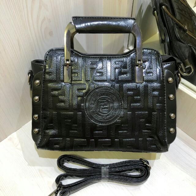 Tas Fendi Glenda, Olshop Fashion, Olshop Wanita di Carousell