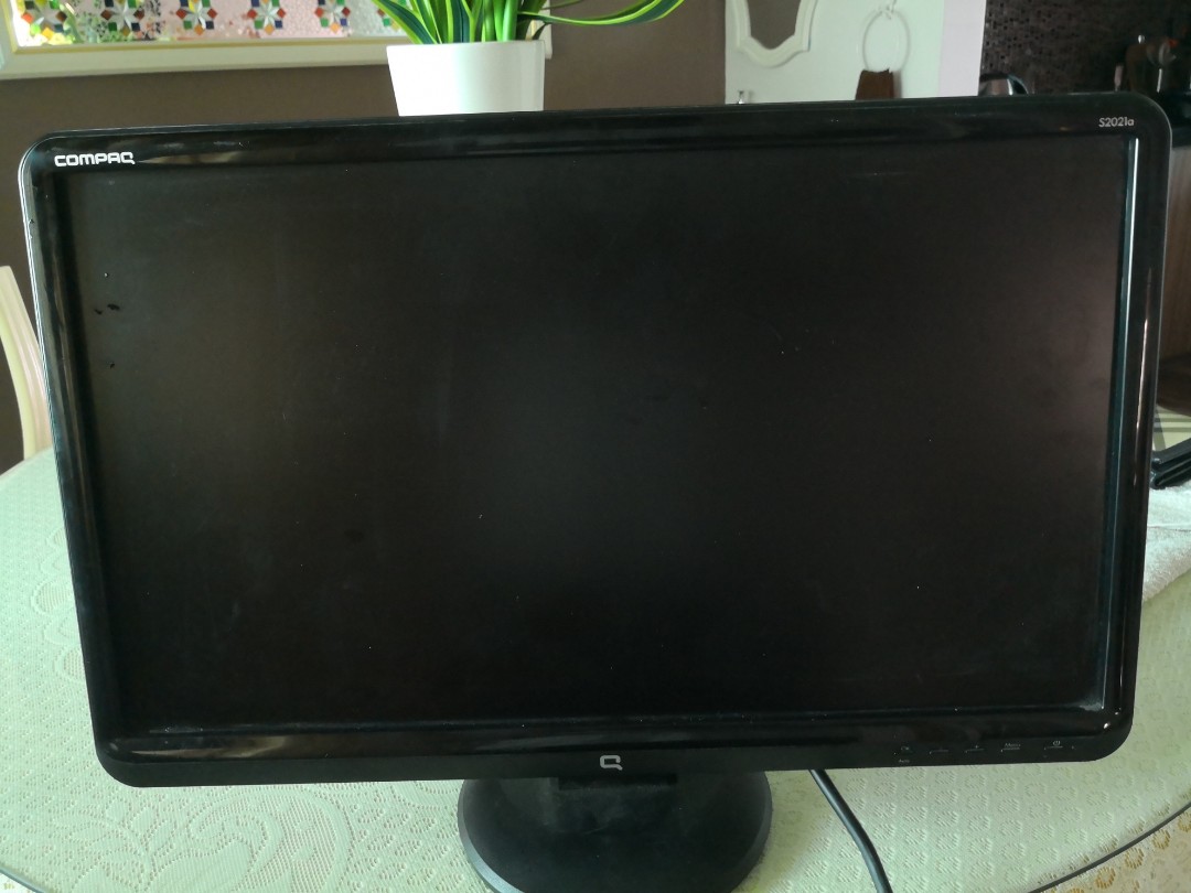 Compaq 20" computer monitor, Vga, Computers & Tech, Parts & Accessories ...