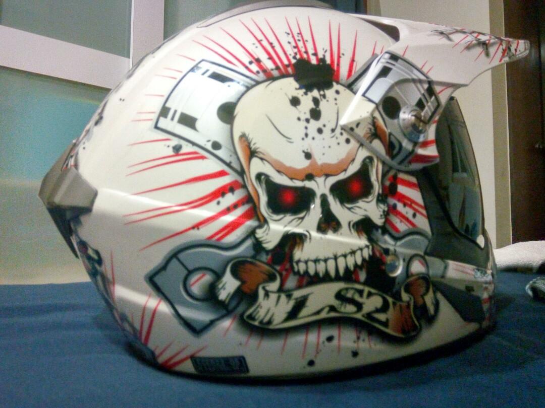 LS2 PISTON SKULL scrambler supermoto Helmet, Motorbikes on Carousell