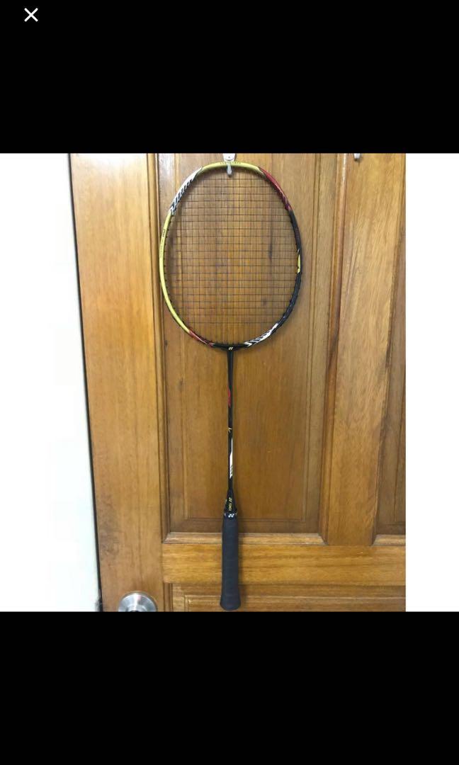 Selling >Yonex voltric force (ori), Sports Equipment, Sports & Games ...