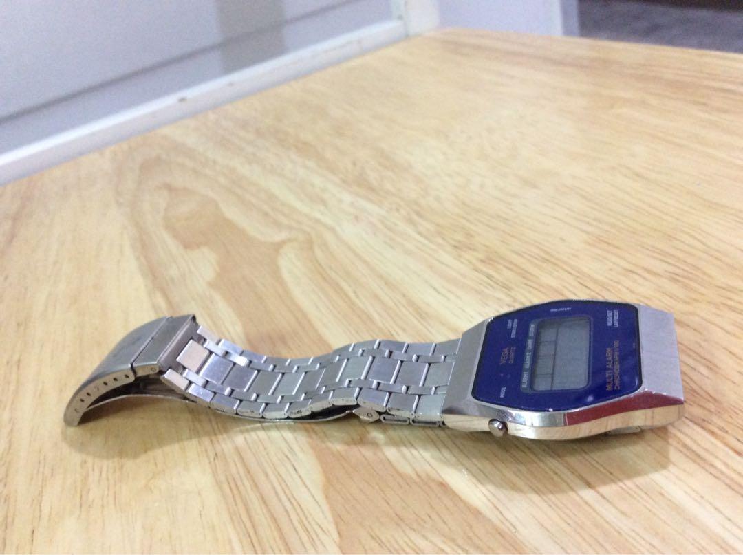 Vintage Citizen Vega Quartz Watch (1980s), Men's Fashion, Watches & Accessories, Watches on ...