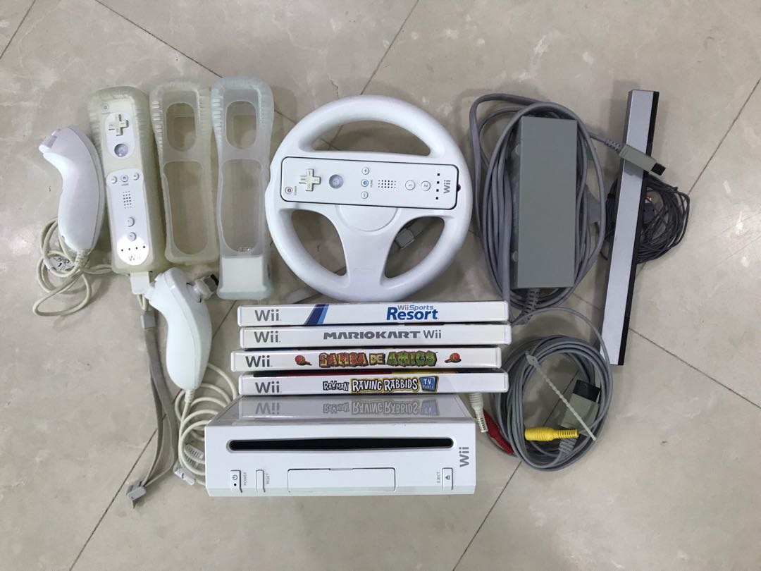 Wii console, controllers, wheel, original discs, Video Gaming, Video Game Consoles, PlayStation ...