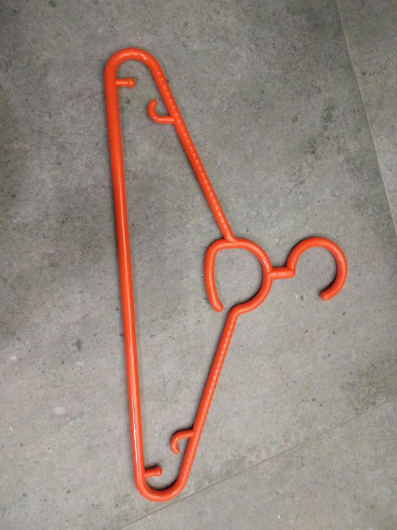 Hangers, Health & Nutrition, Face Masks & Face Shields on Carousell