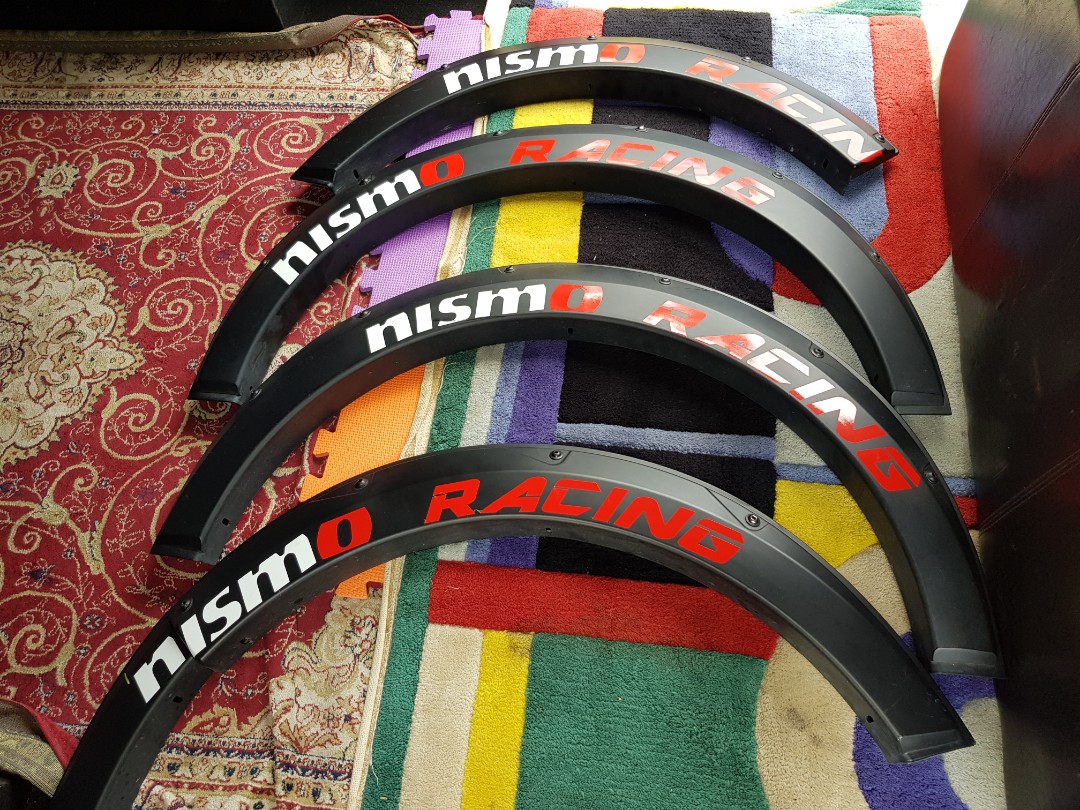 Nv350 side fender with nismo racing sticker, Car Accessories ...