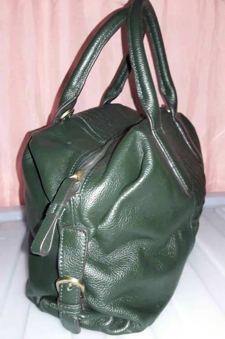 Olivia el, Women's Fashion, Bags & Wallets, Purses & Pouches on Carousell