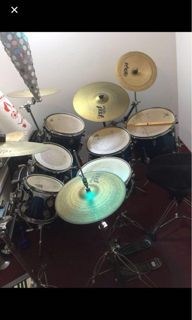 PDP Blue Sparkle Fade 7 piece drumset / drum kit, Hobbies & Toys, Music ...