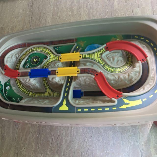 Step 2 Deluxe Canyon Road Train & Track Table, Babies & Kids, Baby ...