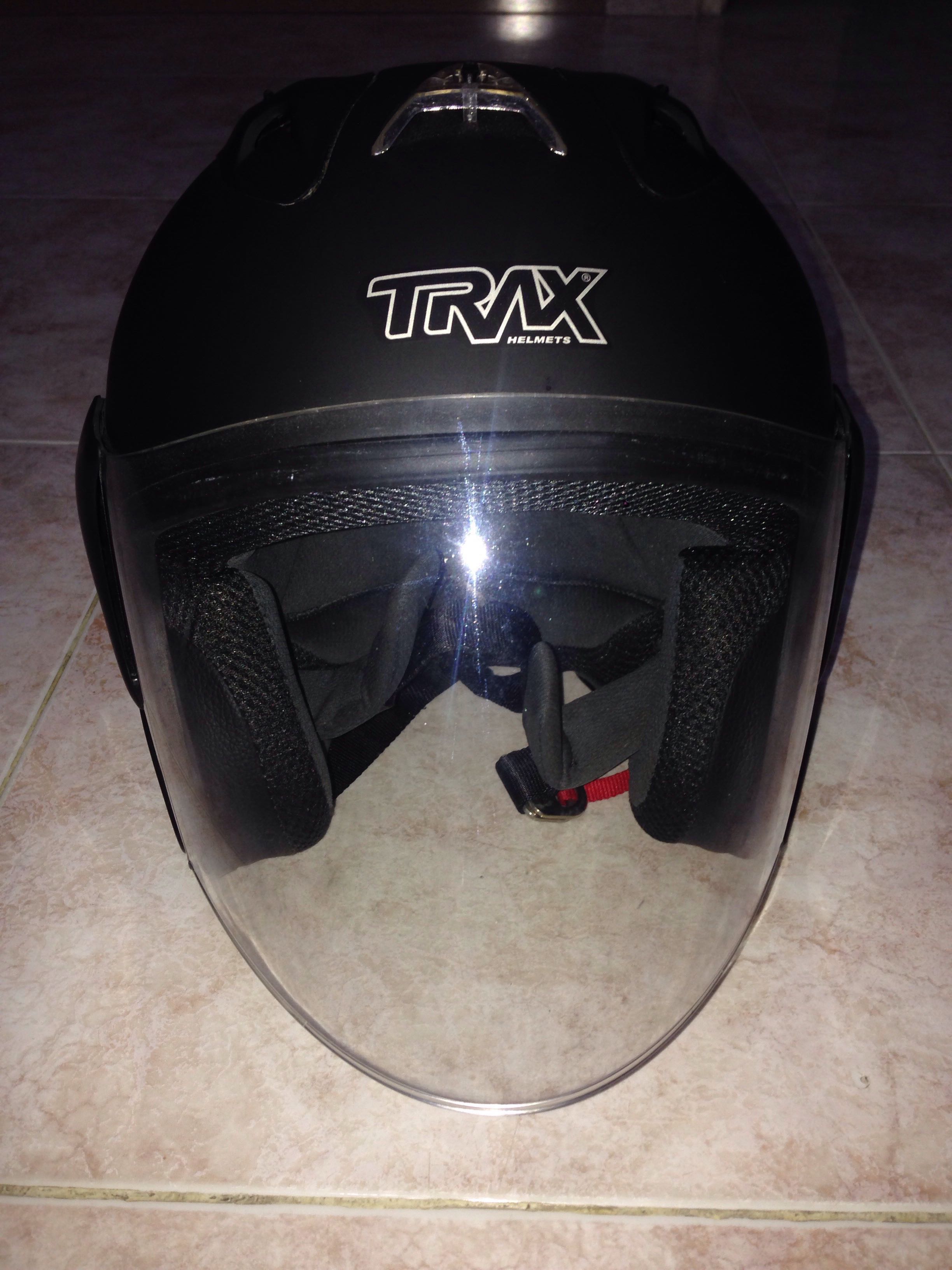 TRAX Helmet, Motorcycles, Motorcycle Accessories on Carousell