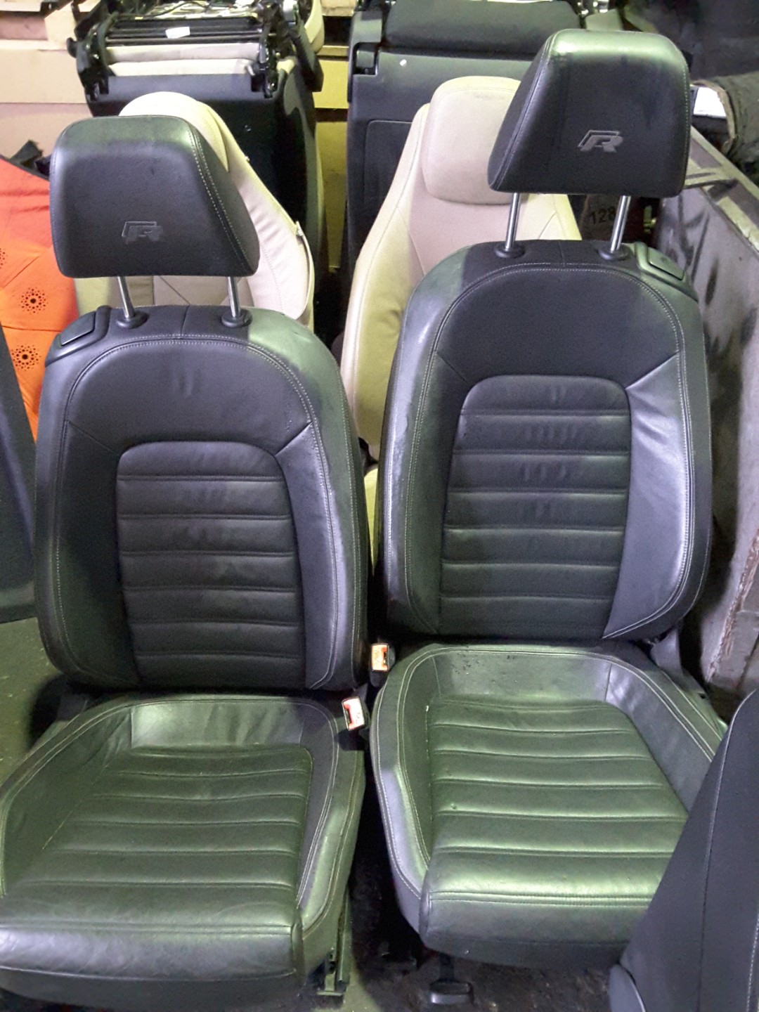 VW SCIROCCO R FRONT RIGHT & LEFT SEATS, Car Accessories, Accessories on ...