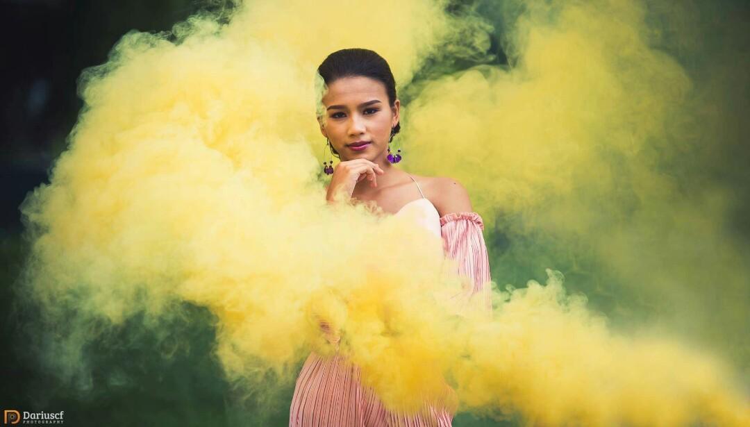 Colored Smoke Flares Bombs Fountains, Everything Else, Others on Carousell