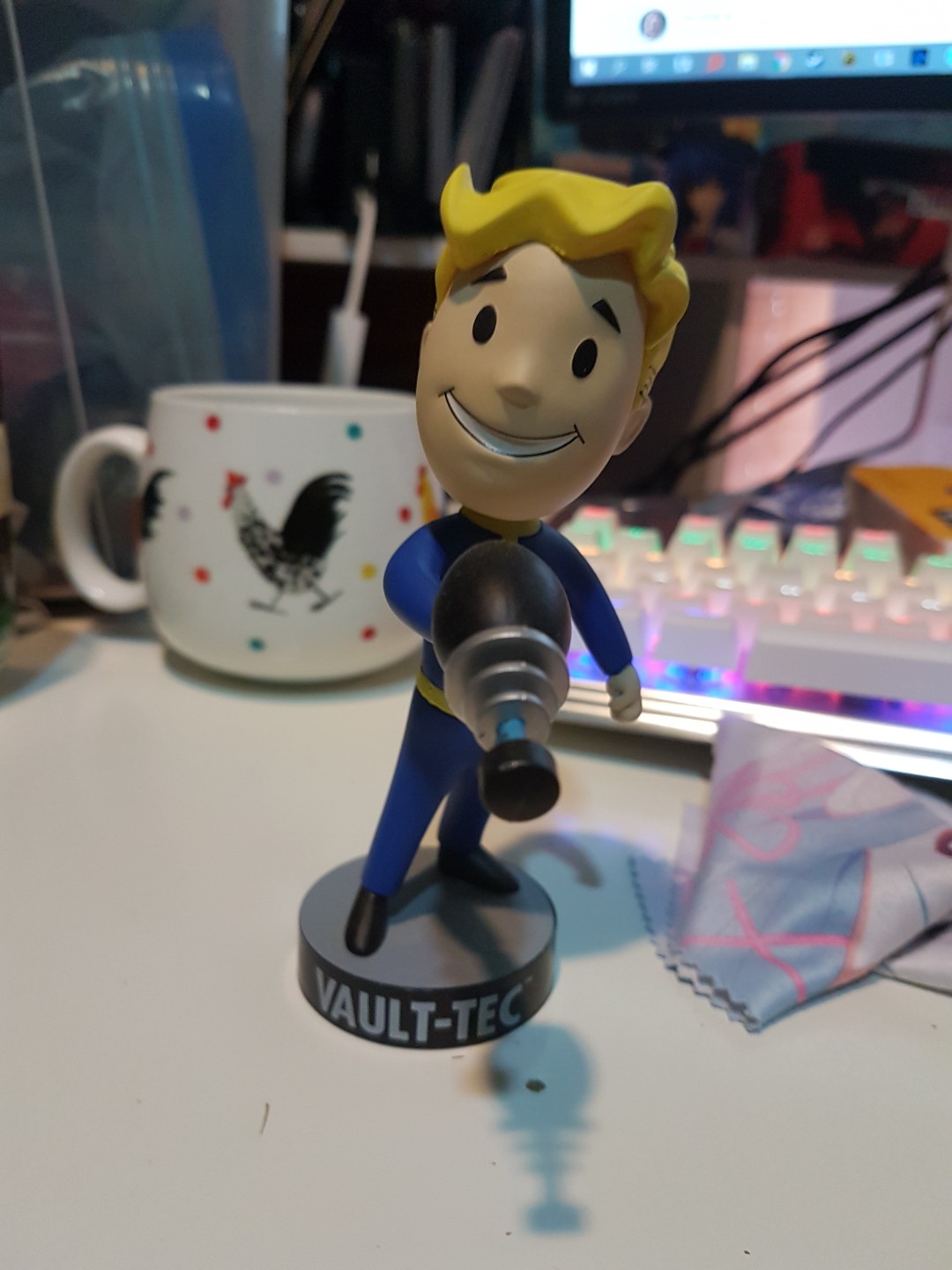 Fallout bobblehead, Hobbies & Toys, Toys & Games on Carousell