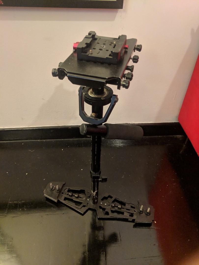 Glidecam HD2000 with quick release clamp, Photography, Video Cameras on ...