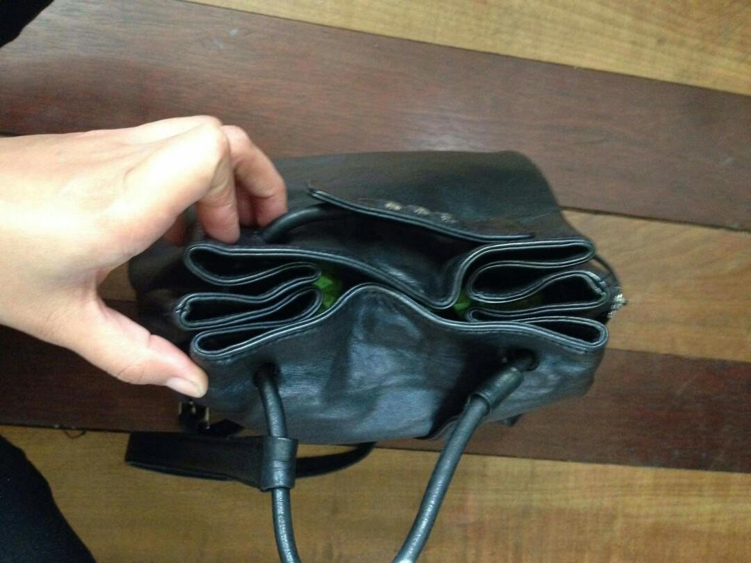 original issac korean backpack, Women's Fashion, Bags & Wallets ...