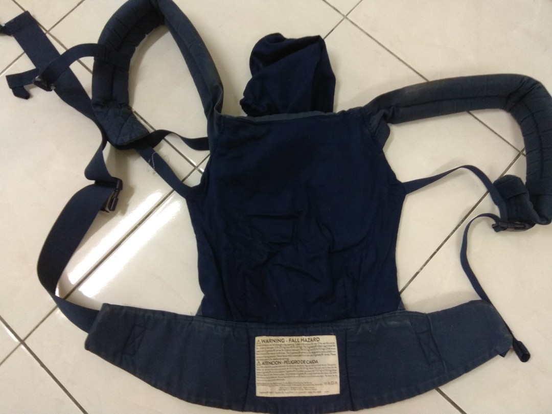 100% Original)Ergo baby ergonomic, Babies & Kids, Going Out, Carriers ...