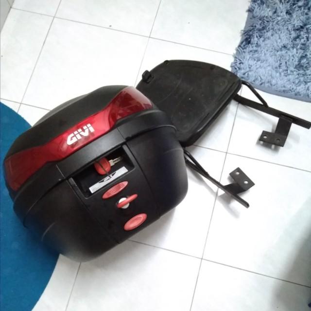 Givi Box With Rack for Yamaha Nouvo, Motorbikes on Carousell