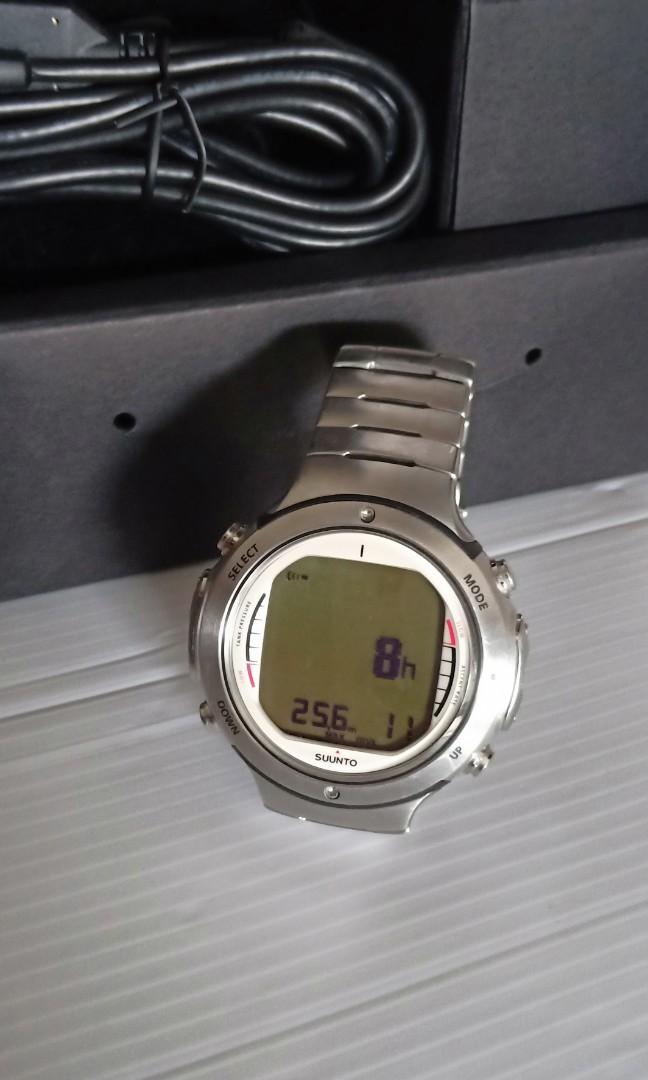 Suunto d6i stainless dive computer, Sports Equipment, Sports & Games ...