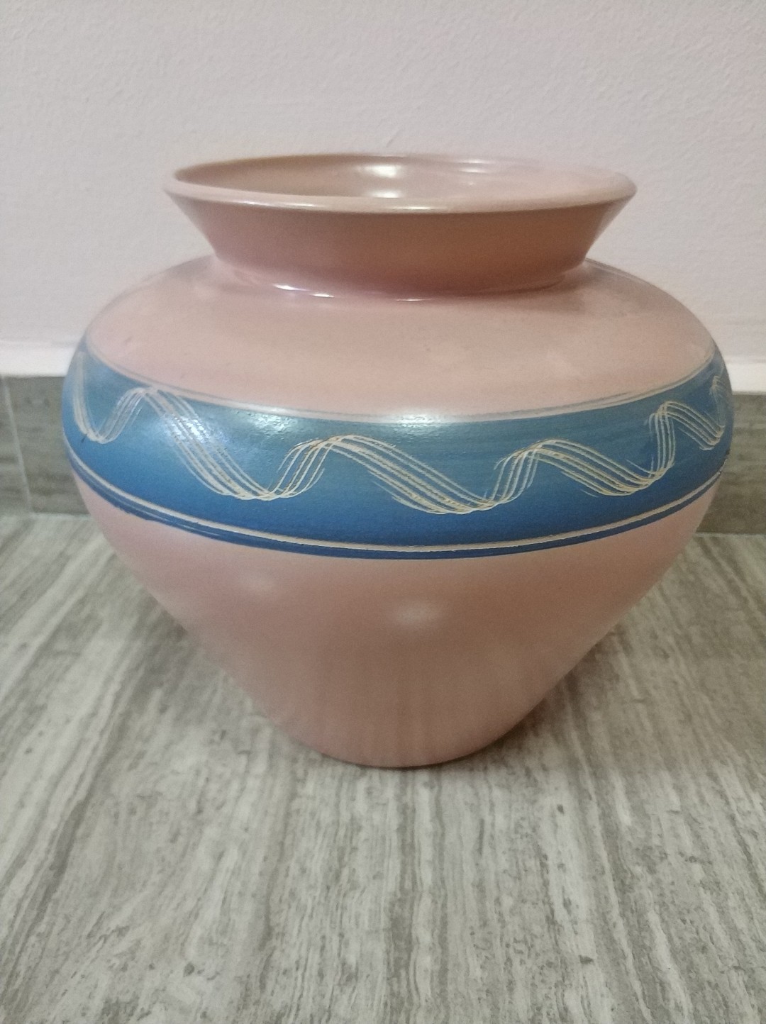 V shaped Vase, Furniture & Home Living, Home Decor, Artificial Plants ...