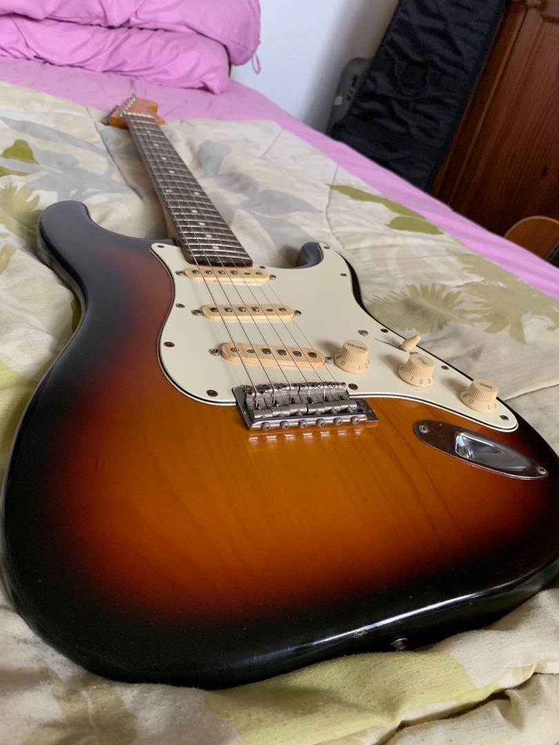 Edwards Stratocaster (with David Gilmour Pickups!) CHEAP!, Hobbies ...