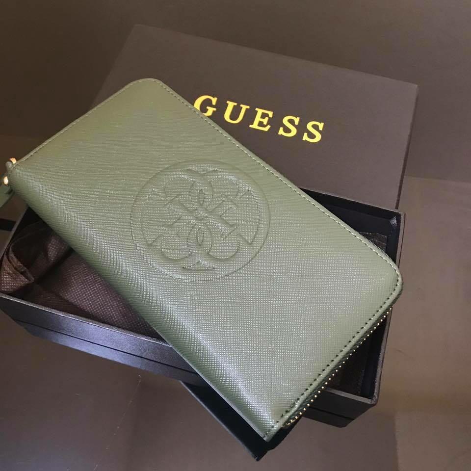 Guess Wallet, Women's Fashion, Bags & Wallets, Wallets & Card holders ...