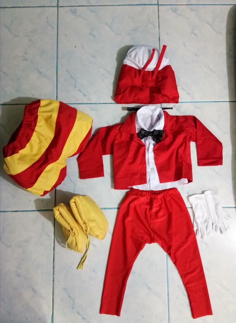 Preloved Jollibee Costume, Babies & Kids, Babies & Kids Fashion on ...