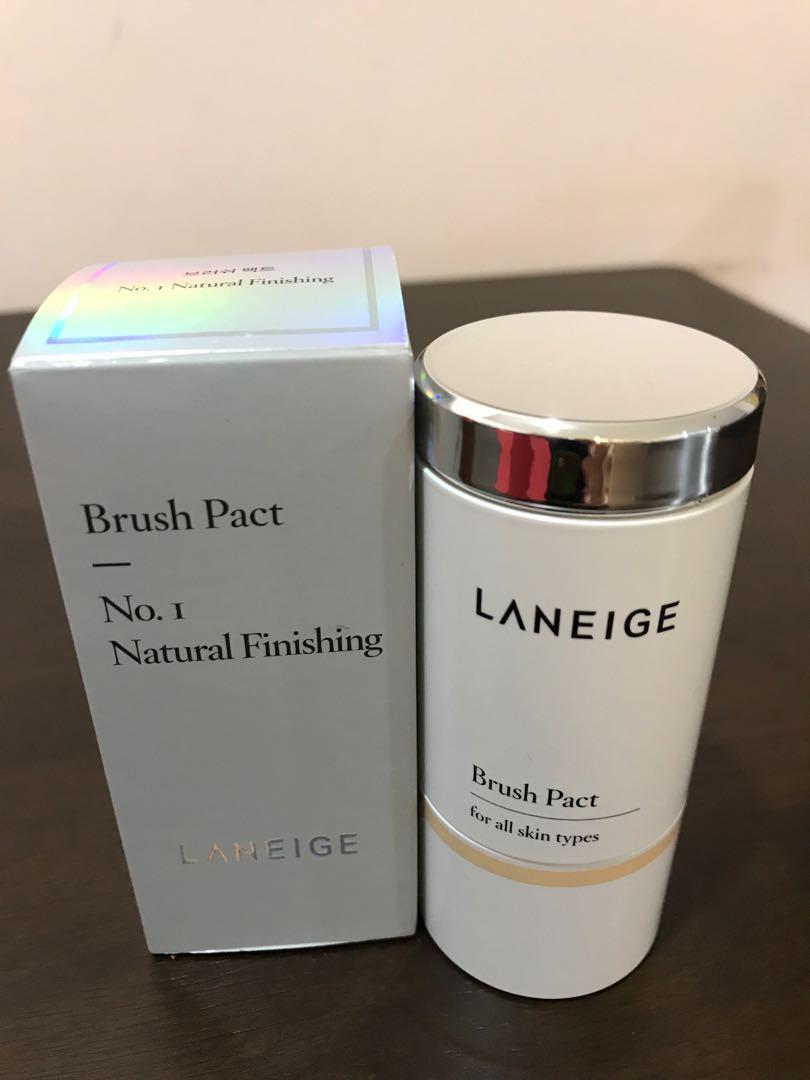 Laneige Brush Pact, Beauty & Personal Care, Face, Makeup on Carousell