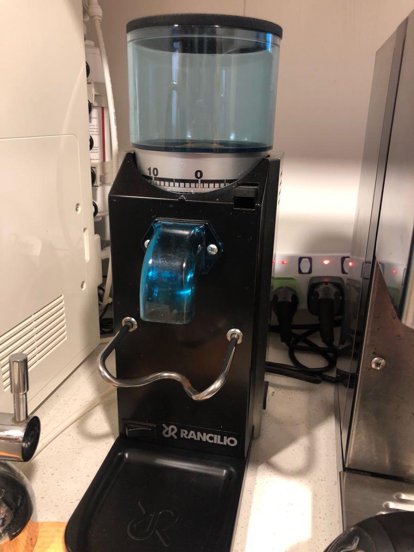 Rancilio Silvia coffee machine and Rocky grinder set, TV & Home ...