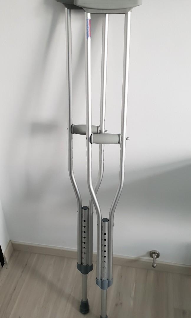 Clutches (Adjustable), Health & Nutrition, Assistive & Rehabilatory ...