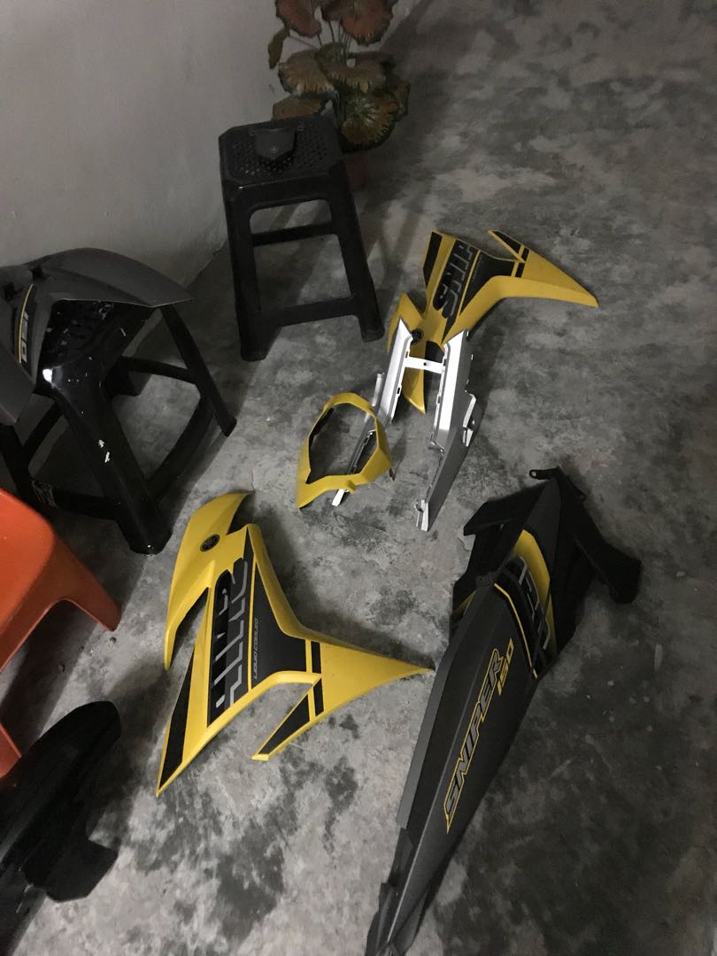 Coverset sniper 150 yellow, Motorcycles, Motorcycle Accessories on ...