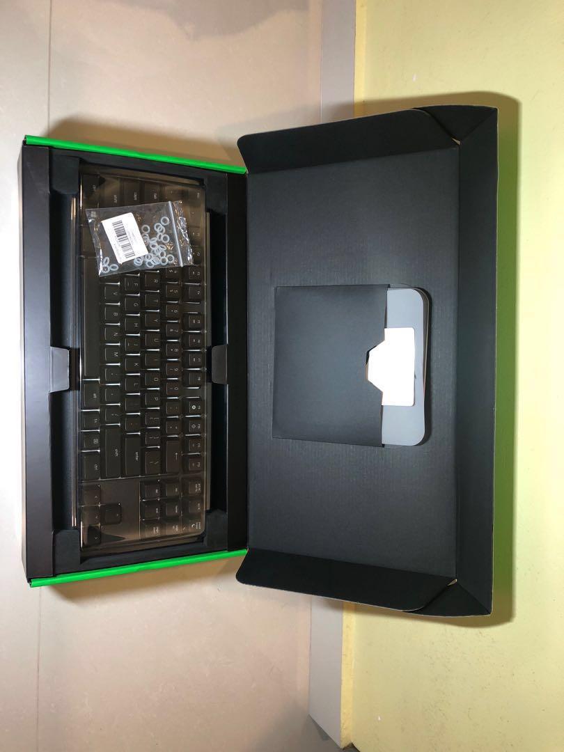 Razer Blackwidow Tournament Edition Chroma V2 (Plus Key Cap Dampeners ...