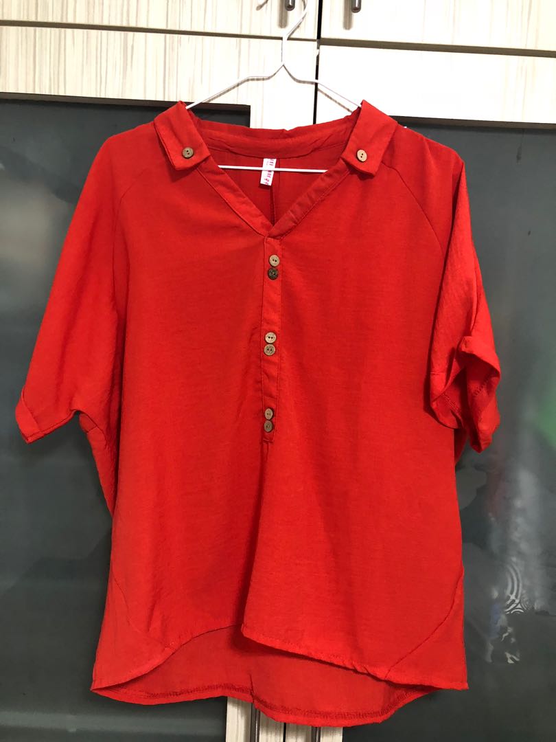Red Top, Women's Fashion, Tops, Sleeveless on Carousell