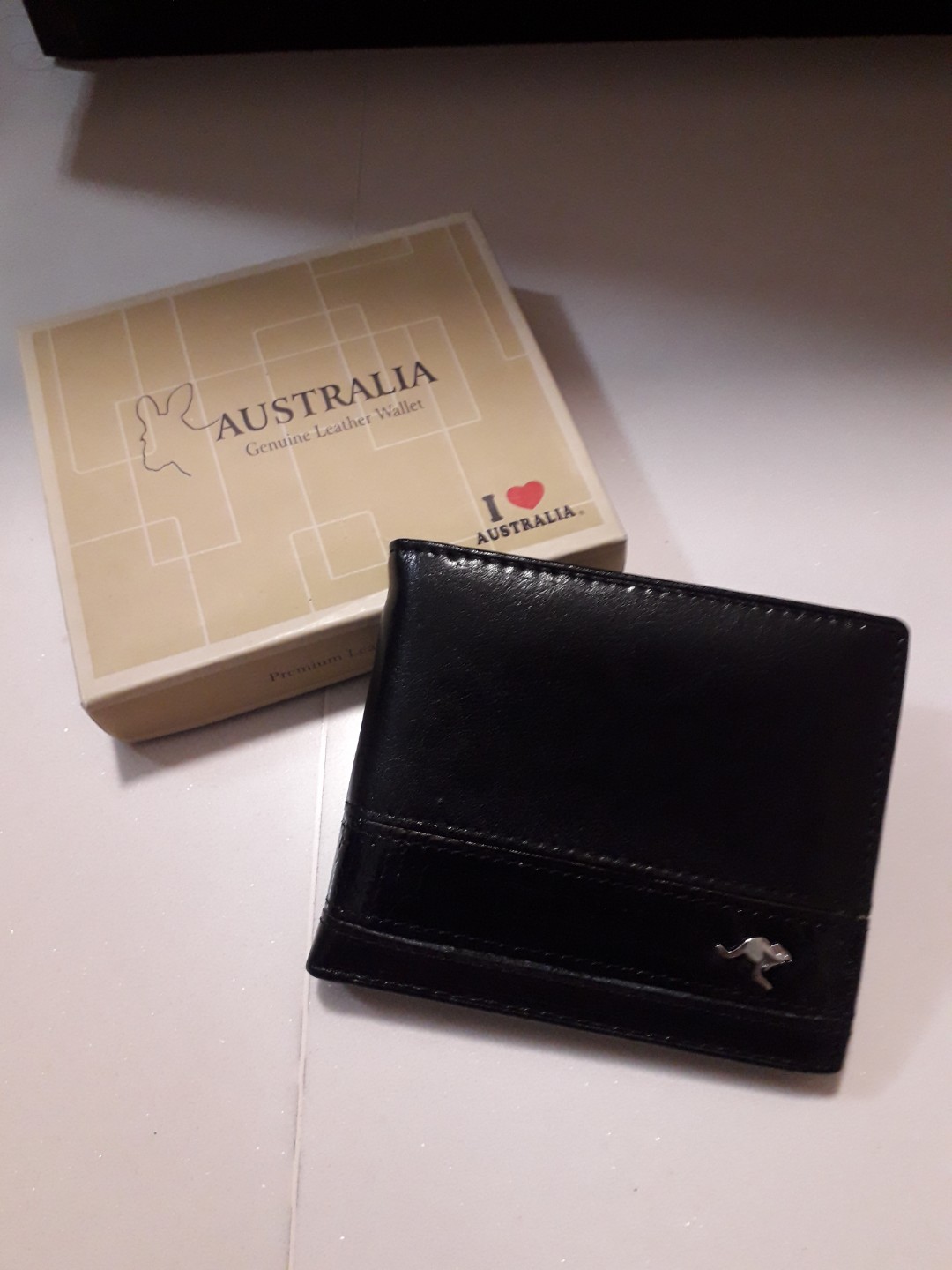 Australia Wallet, Men's Fashion, Watches & Accessories, Wallets & Card ...