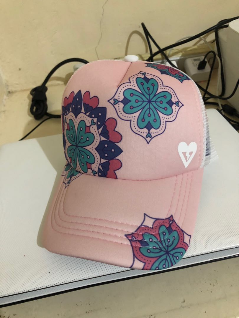 Bella by Vamos Cap, Women's Fashion, Watches & Accessories, Hats ...