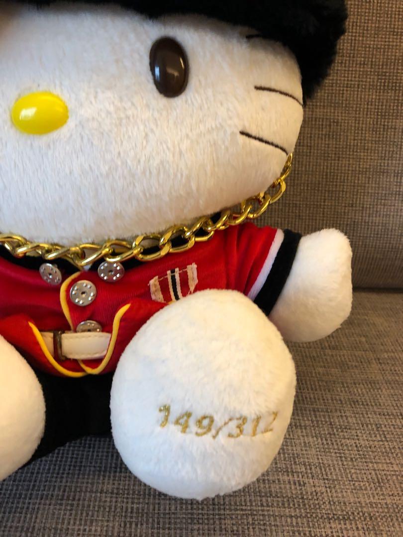 Hello Kitty London limited edition, Hobbies & Toys, Toys & Games on ...