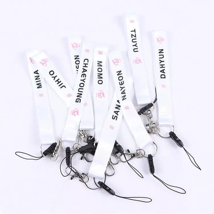 Twice Keychain, Hobbies & Toys, Memorabilia & Collectibles, K-Wave on ...