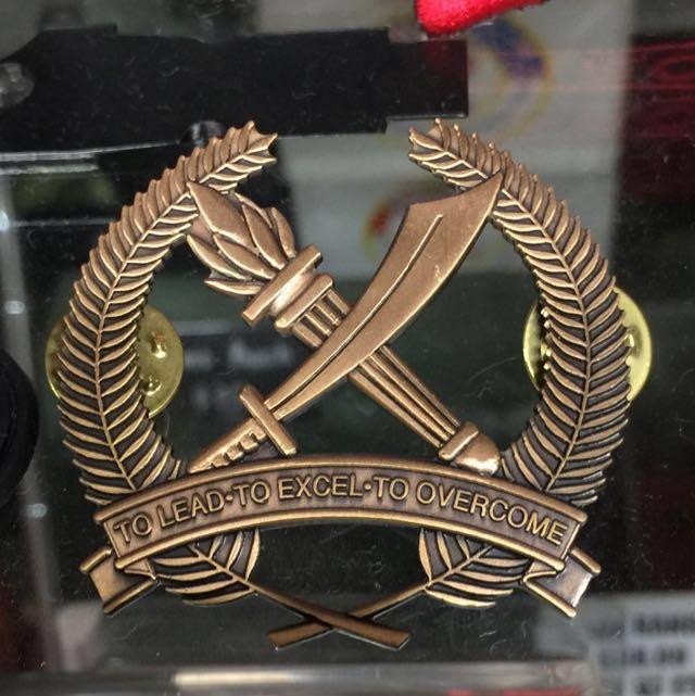 OCS BRONZE CAP BADGE. For Official Use In OCS SAFTI MI., Sports ...