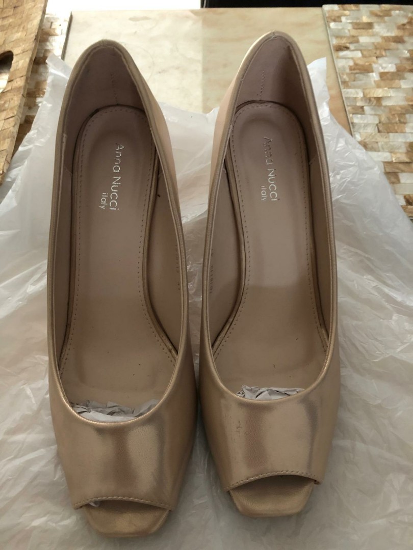 Champagne Coloured Shoes, Women's Fashion, Footwear, Heels on Carousell