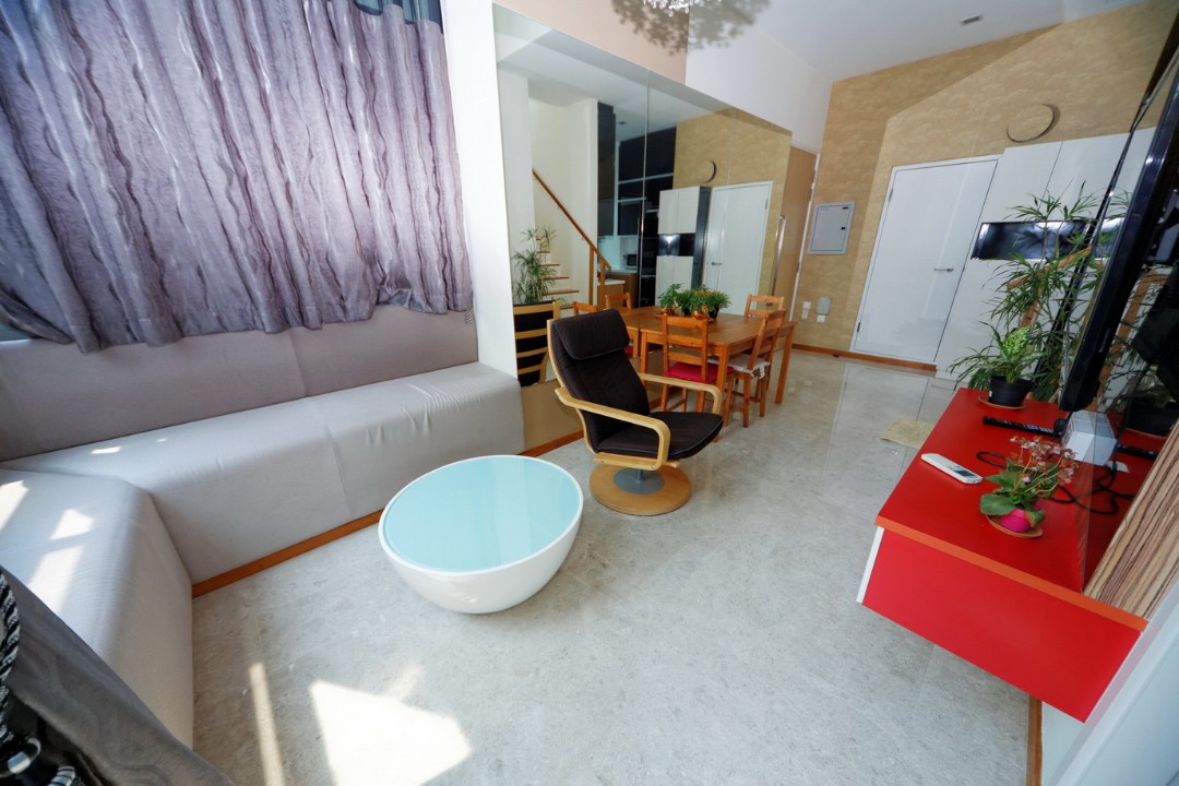 FIRE SALE! NEWTON EDGE PENTHOUSE WITH 1292 SQ FT - FREEHOLD ONLY $1.85M ...