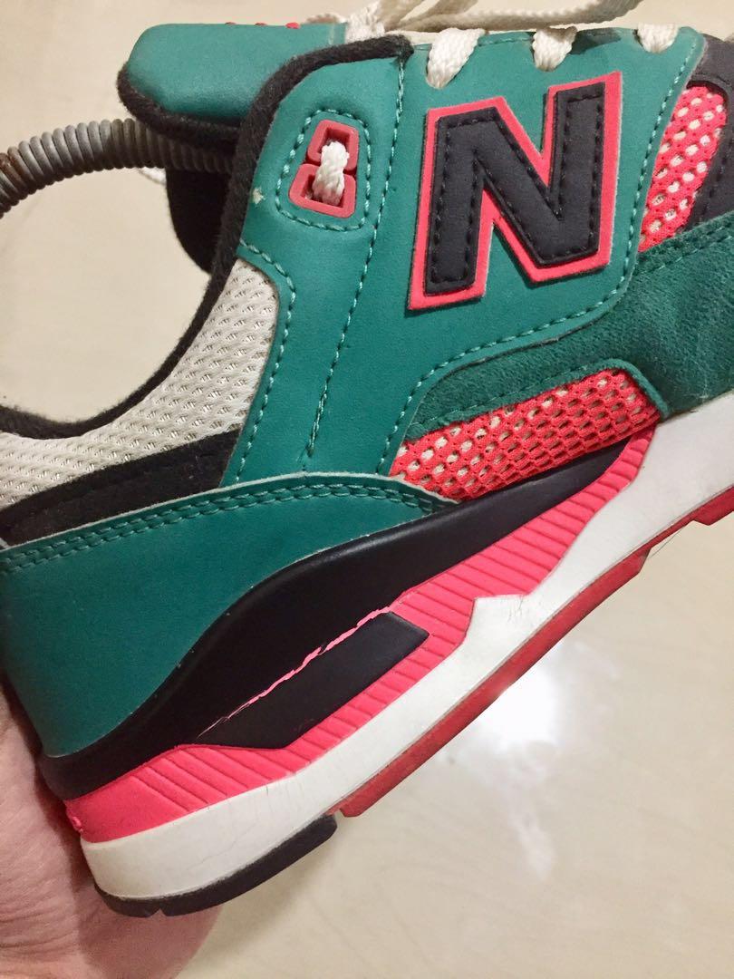 NB 530 Encap, Women's Fashion, Footwear, Sneakers on Carousell