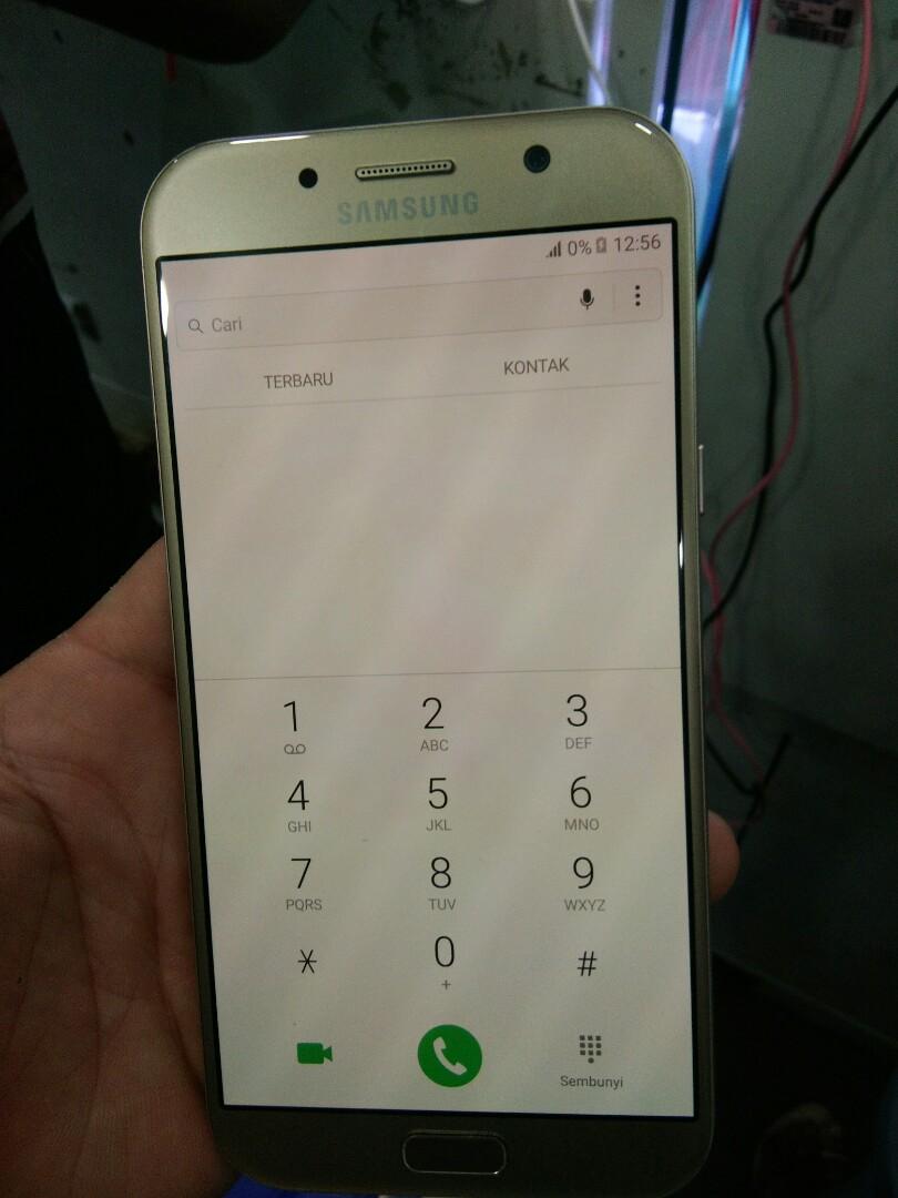 Samsung A7 2017 Sein mulus istimewa full ori layar Shadow, Telepon ...