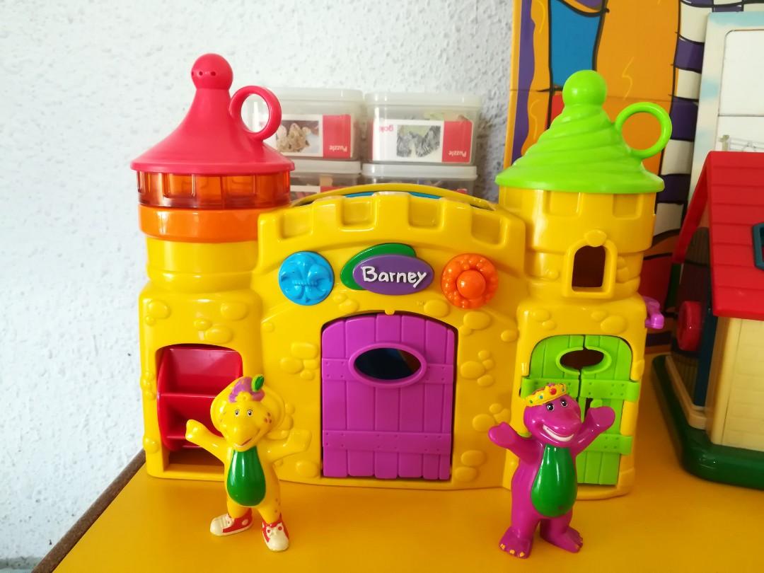 BARNEY CASTLE TOY water sand with two figure, Hobbies & Toys, Toys ...