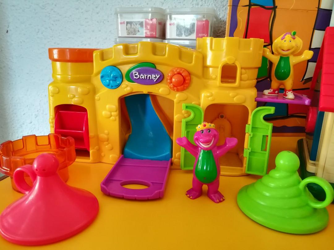 BARNEY CASTLE TOY water sand with two figure, Hobbies & Toys, Toys ...