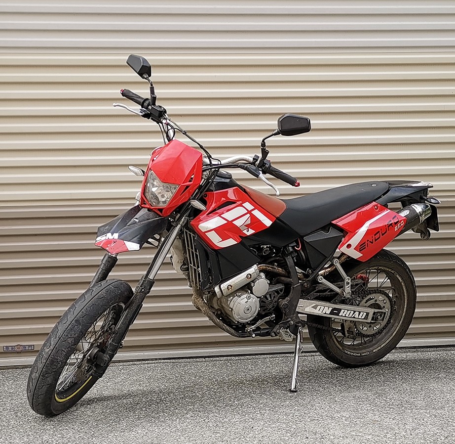 CPI SM250, 機車, 二手機車在旋轉拍賣