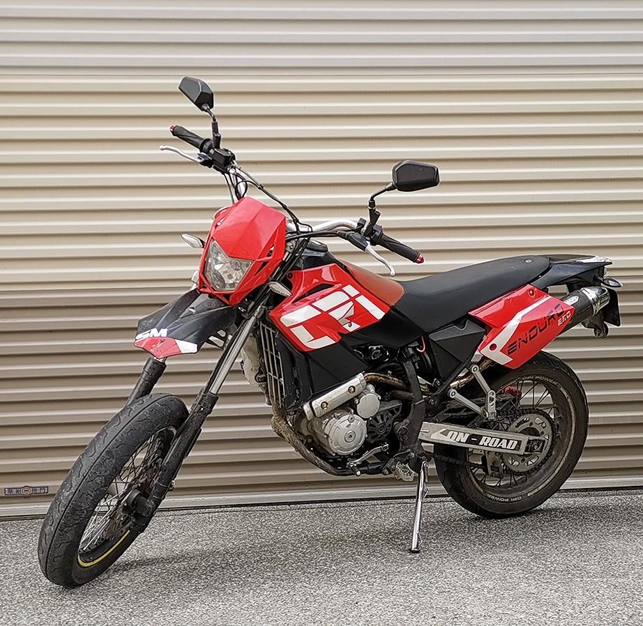 CPI SM250, 機車, 二手機車在旋轉拍賣