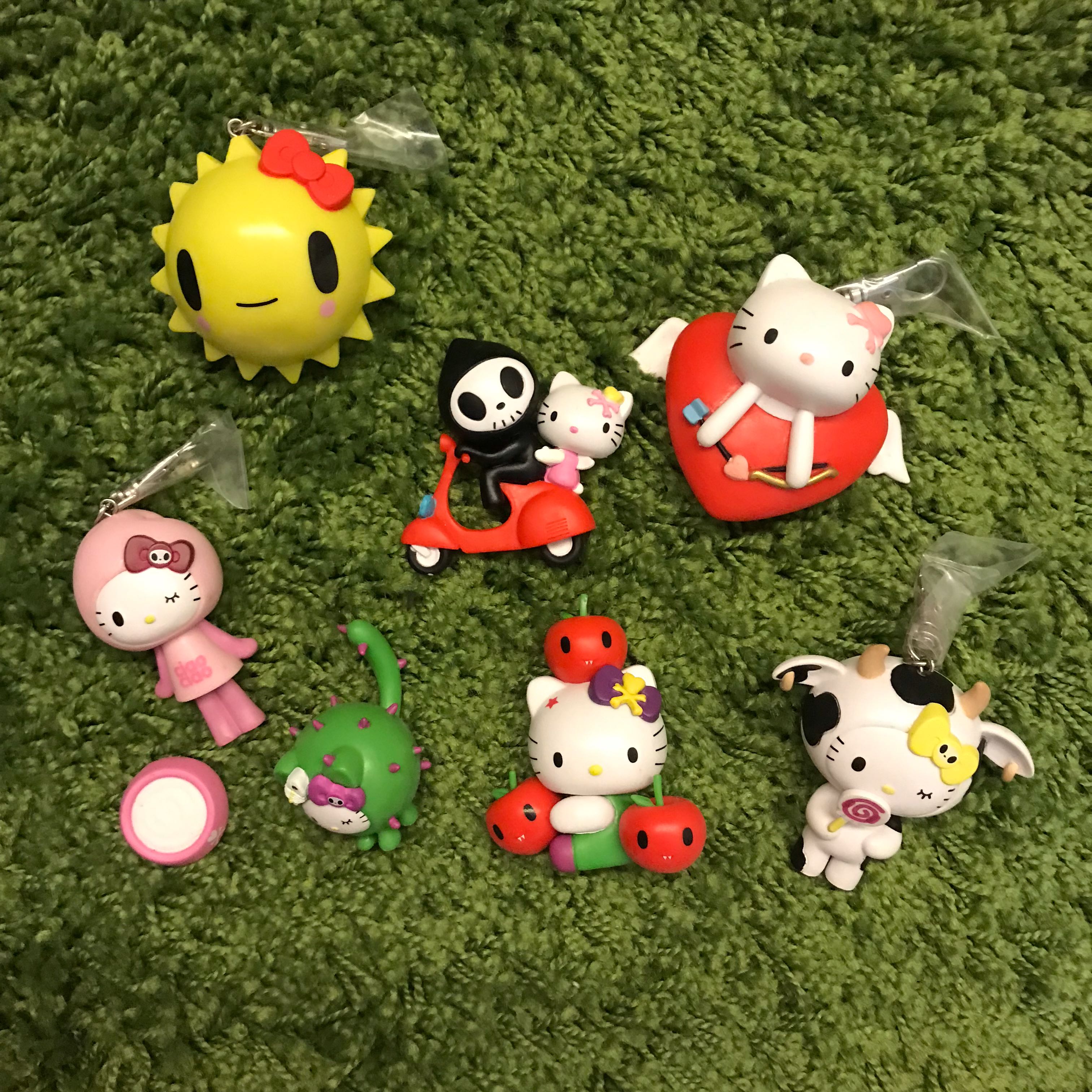 Limited edition Hello Kitty crossover Toki Doki set, Hobbies & Toys ...