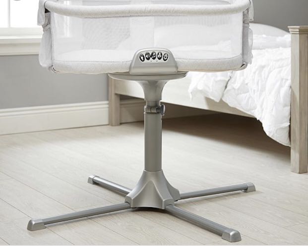 Halo swivel sleeper bassinet, Babies & Kids, Baby Nursery & Kids ...
