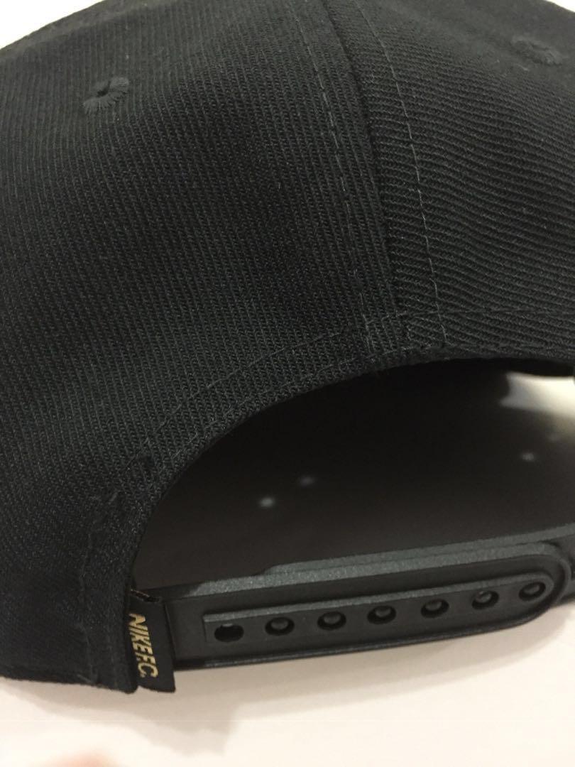 Nike FC Snapback, Men's Fashion, Watches & Accessories, Caps & Hats on ...