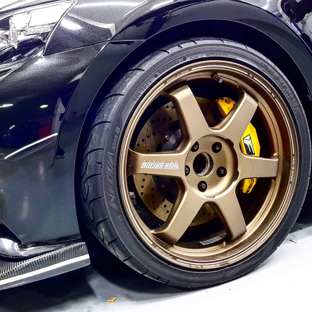 Selling genuine 19 inch rays folks racing TE37, Car Accessories, Tyres ...