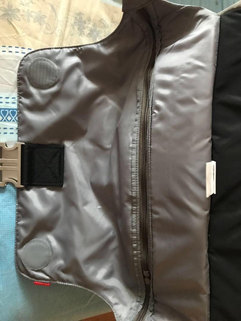 (Brand New) Manfrotto UNIVA VII camera bag, Men's Fashion, Bags, Sling ...