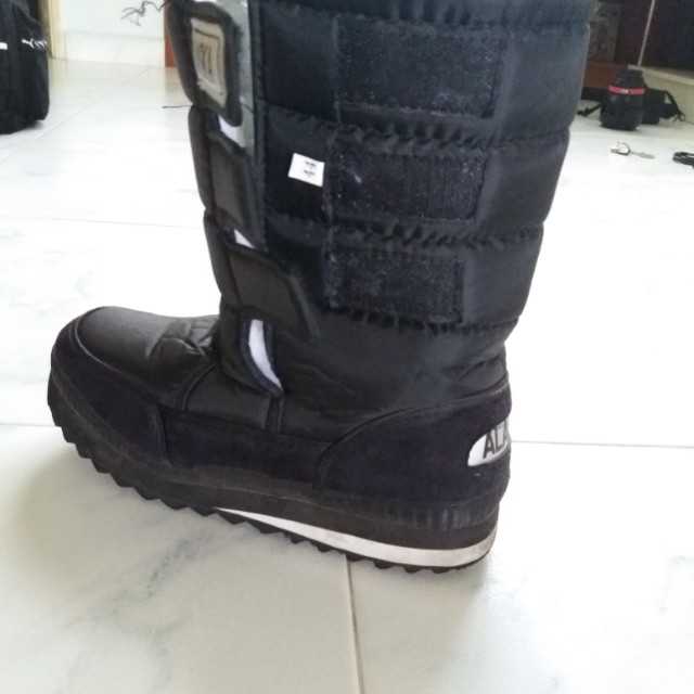 Harbin Winter Boots, Women's Fashion, Footwear, Boots on Carousell